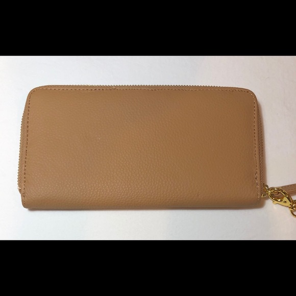 Joy Mangano | Bags | New Joy Mangano Leather Rfid Blocking Wrist Wallet ...